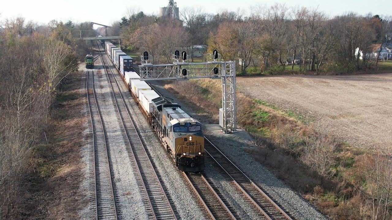csx 3350 Lapaz, IN 11/21/21 Train I016 Trim - YouTube
