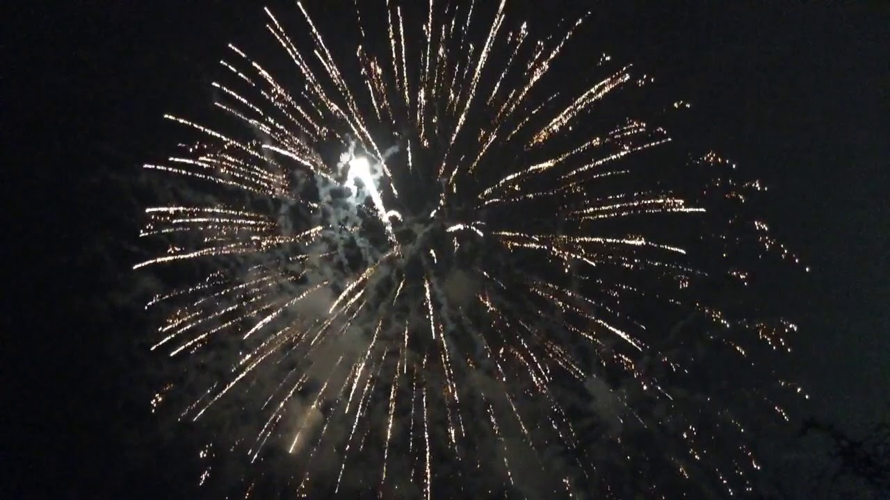 Northallerton fireworks 2018 - YouTube