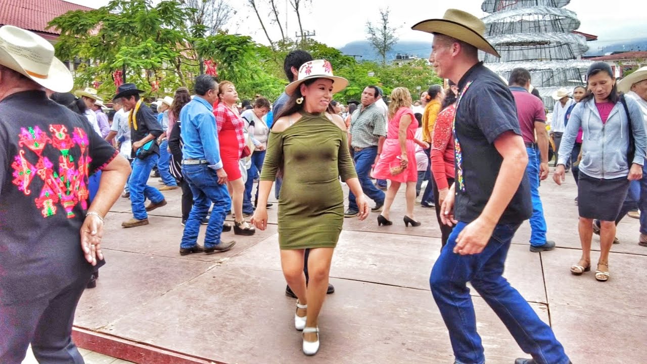 🙌 ¡WOW! 😍 POR SI EXTRAÑABAN VER BAILAR A EVA MONTES EN XILITLA 🇲🇽 - YouTube