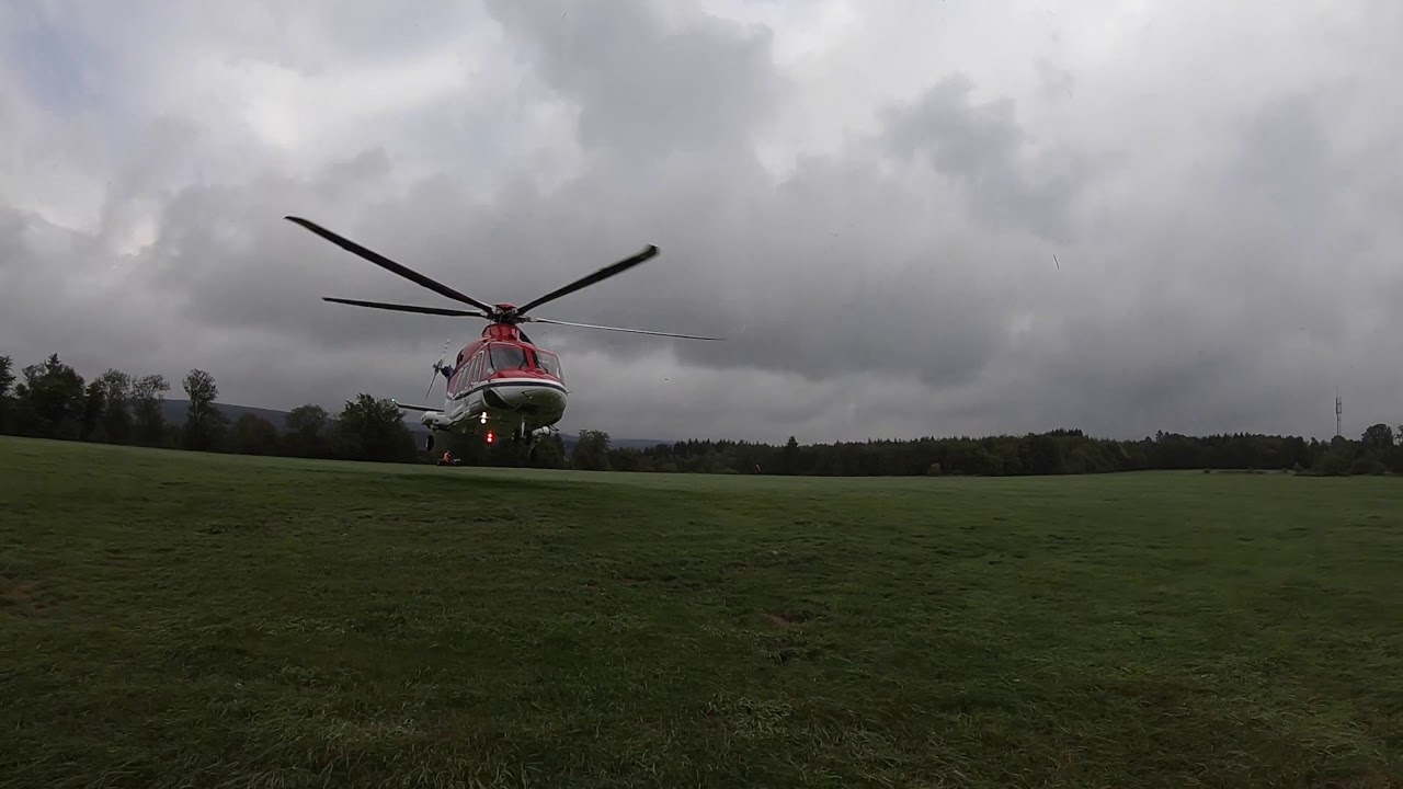 CHC AW.139 landing - YouTube