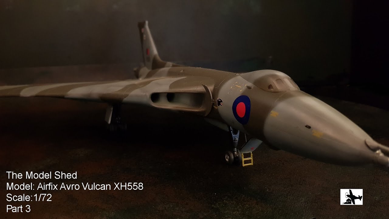 1:72 Avro Vulcan Part 3 build - YouTube