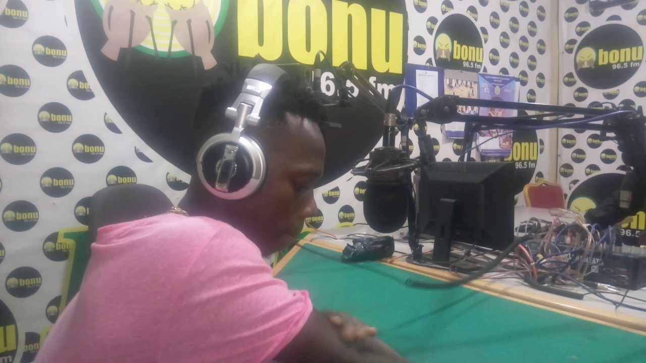 Interview @ obonu fm - YouTube