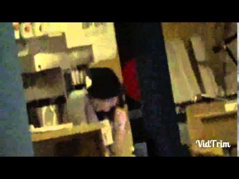 rihanna eating a hot dog