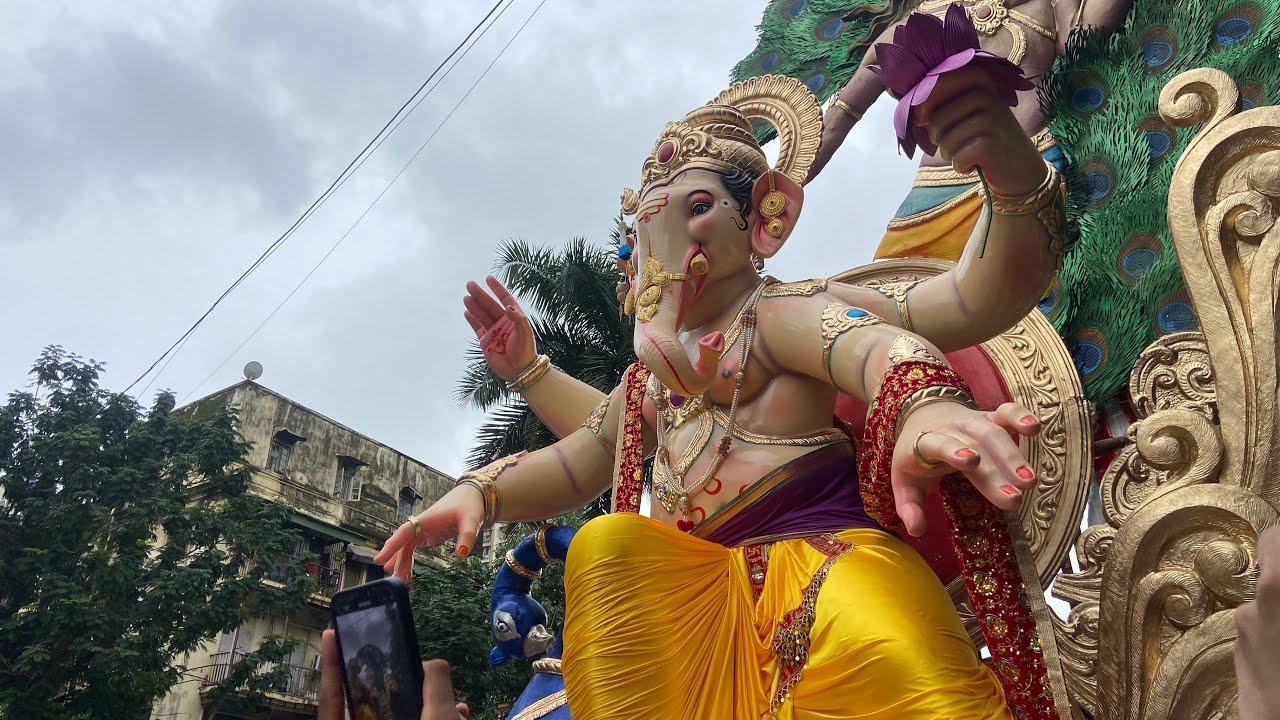 Malhari cha Raja Aagman 2024| Surat Ganpati Aagman 2024| - YouTube