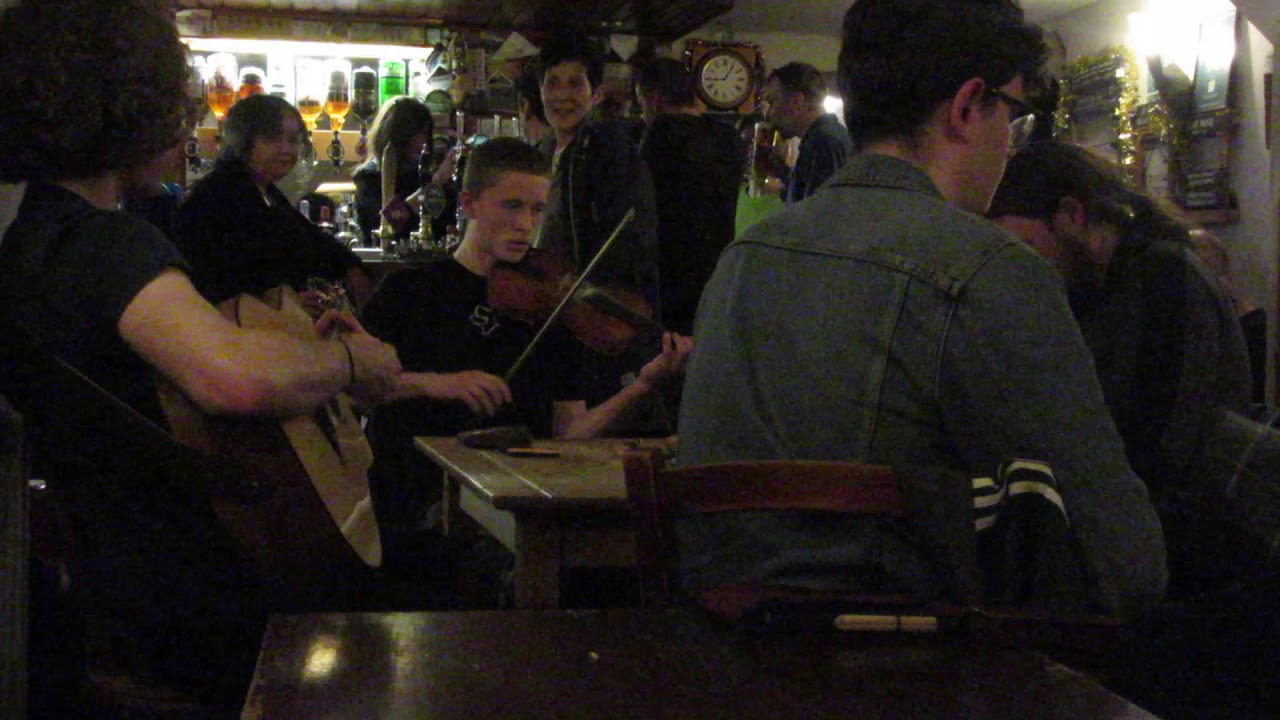 Scots trad session at The Old Inn, Carbost, Isle of Skye, Hebrides ...