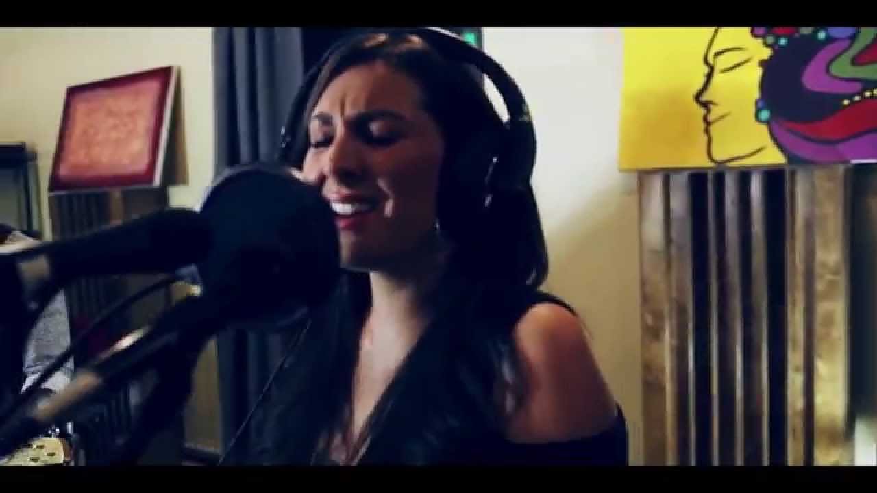 Lindsay Lucas - "Déjà vu" (The Ruby Valdez Series/Live In Studio) - YouTube