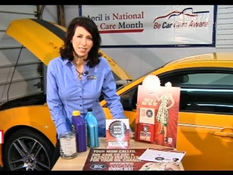 How to Choose the Right Motor Oil - YouTube