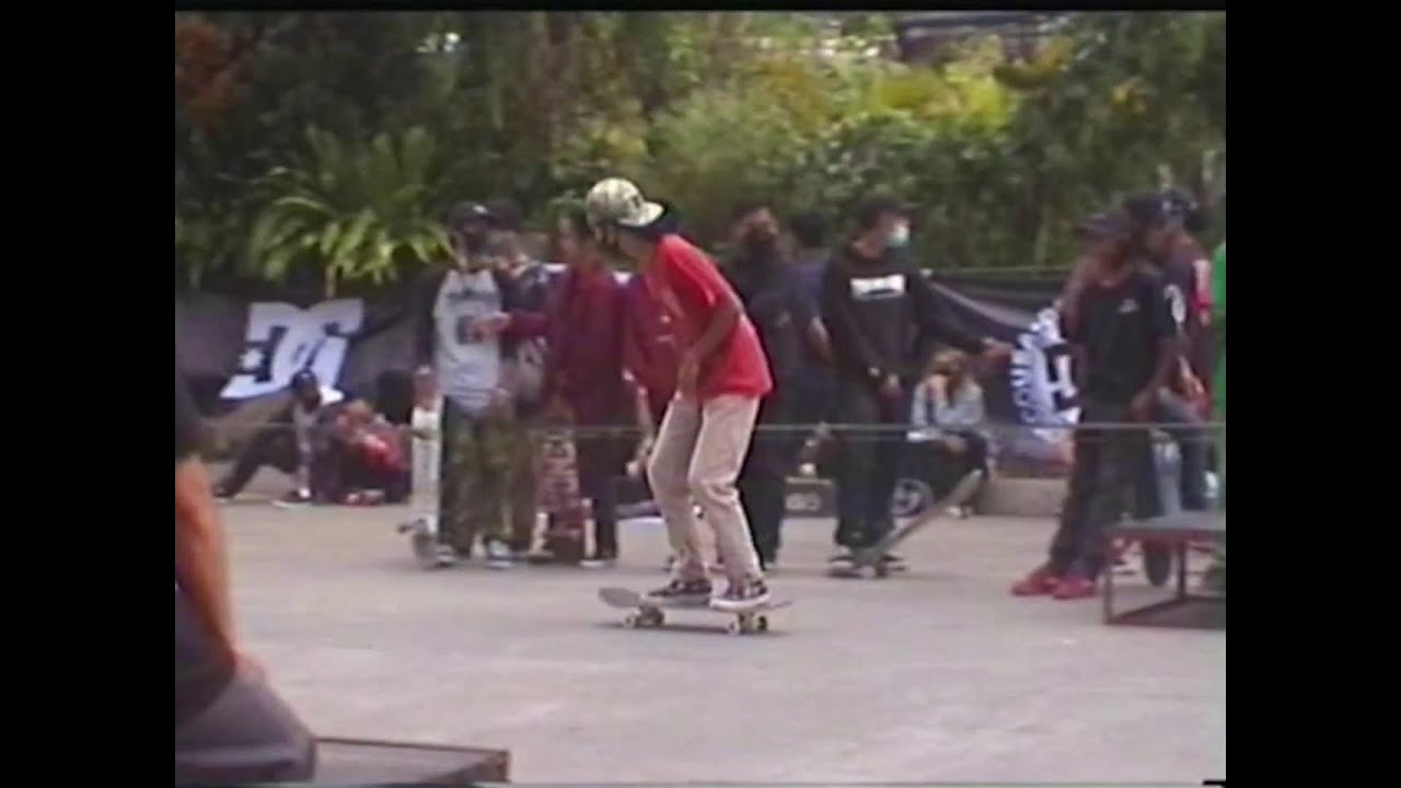 Skate Scene Through a 90s Camcorder | Sony Handycam CCD-TRV35 Video 8 ...