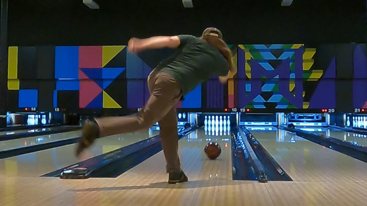 Striiiiiiike!!! - Regular Bowling Style! - YouTube