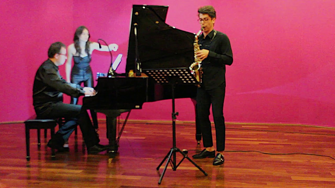 Sonata Op.29 - Robert Muczynski - YouTube