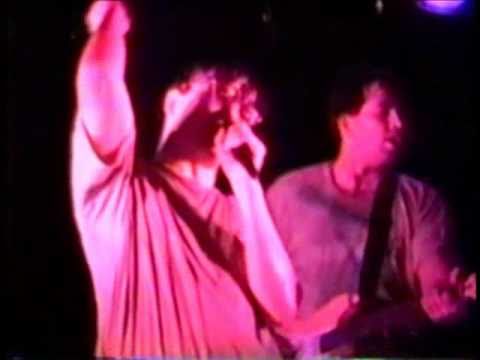 DEVO - live 1989 - gut feeling - come back jonee - YouTube