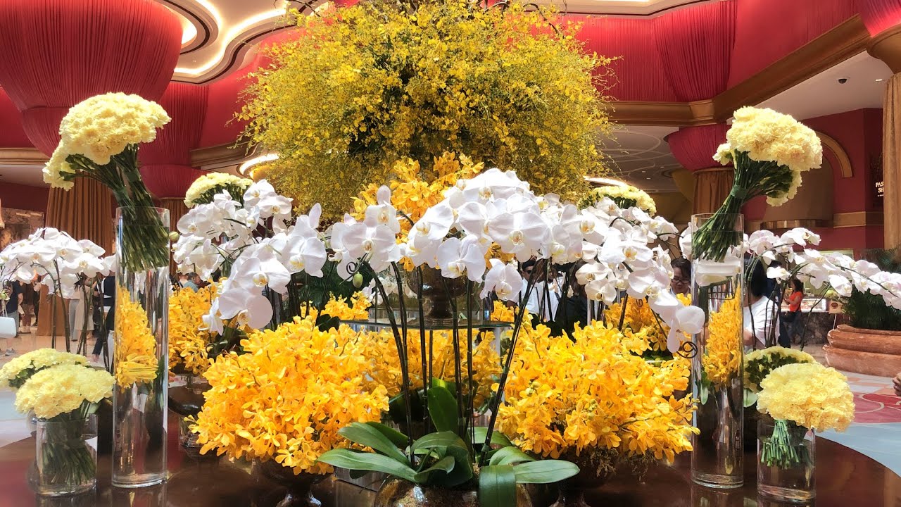 Beautiful Yellow Flowers Collection in Okada Manila | Yellow & White ...