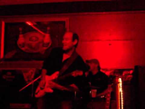 Tom Mackey Guitar Solo - You Don't Love Me (part 1) 2011 - YouTube