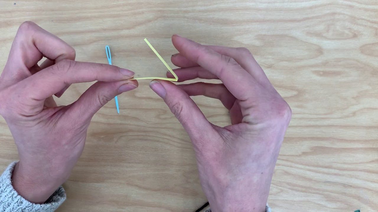 Threading a Needle for Burlap - YouTube