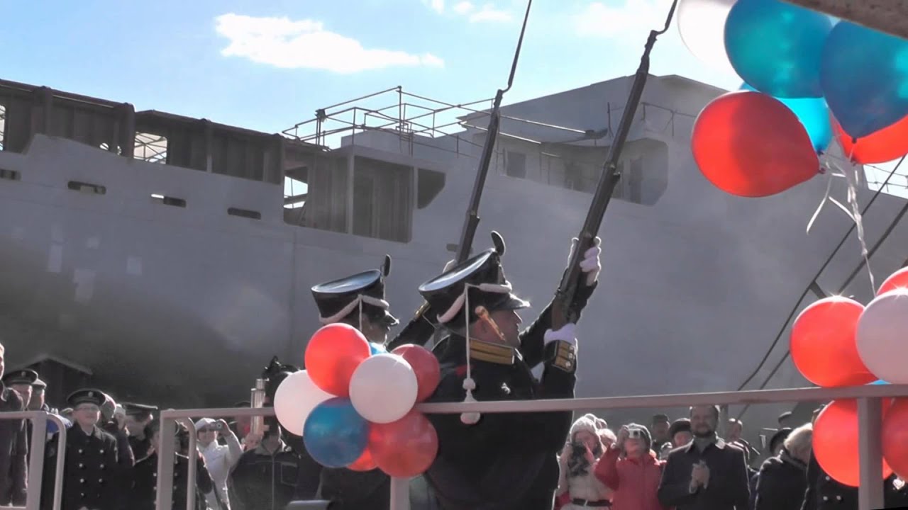 Спуск десантного катера проекта 21820 заводской № 702 - YouTube