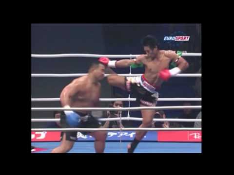 НОКАУТ ногой в прыжке.Кickboxing
