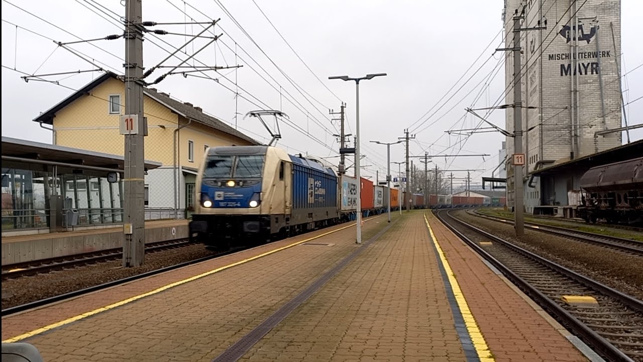 Wiener Lokalbahn Cargo mit Container Zug - YouTube