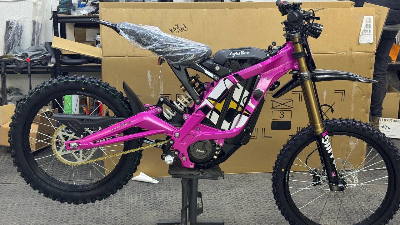 💖 Unboxing the 2025 Surron LBX PINK Limited Edition! - YouTube