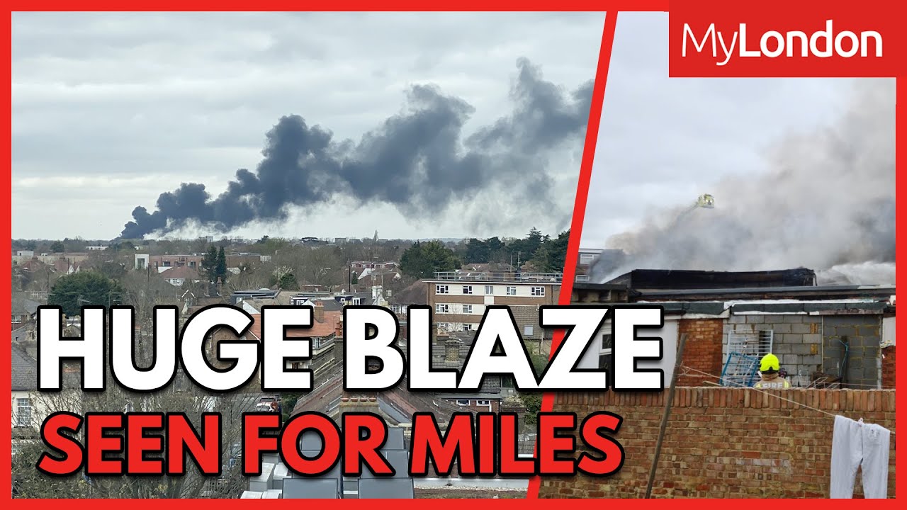 Firefighters tackle huge West London blaze - YouTube