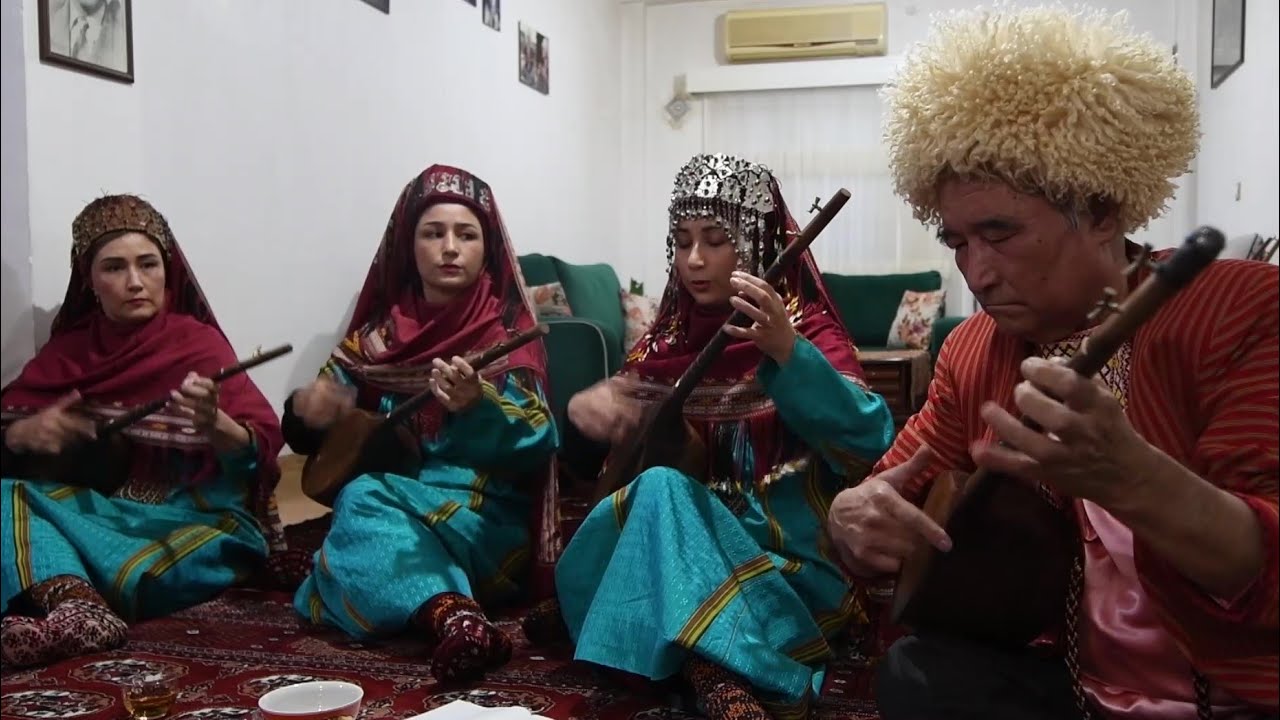 Turkmen music - Ostad Majid Tekke & Azadi Ensemble - Görogly - YouTube