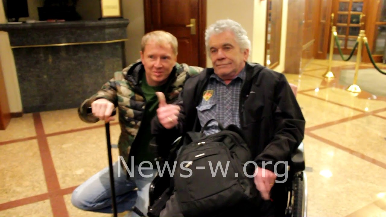 Dan McCafferty (ex- Nazareth) & fans in Moscow 27.09.2017 - YouTube