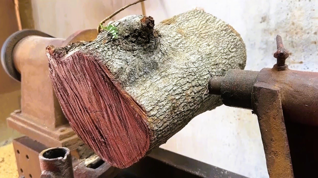 @Horror Wood Rotation - shocking manual wood turning technique, - YouTube