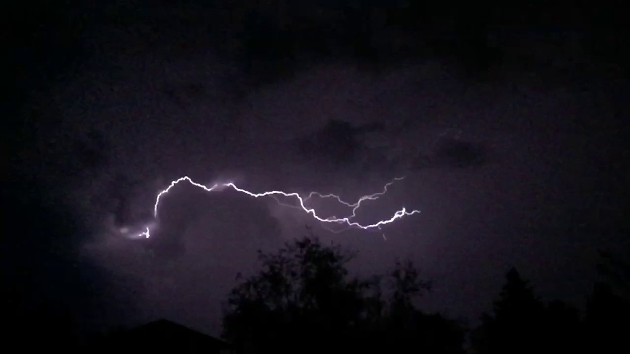 Short Lightning Clip - YouTube