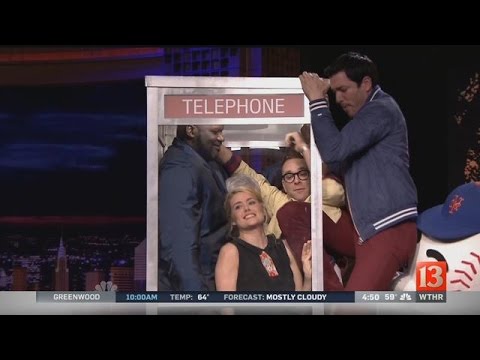 WATCH: How many people can fit inside a phone booth on the Tonight Show ...