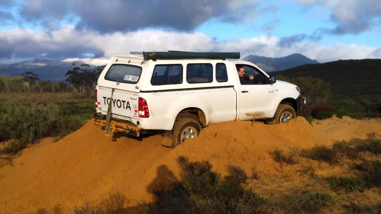 Kwaggaskloof 4x4 2012 - Hilux 2.7 Sand Obstacle 1 - YouTube