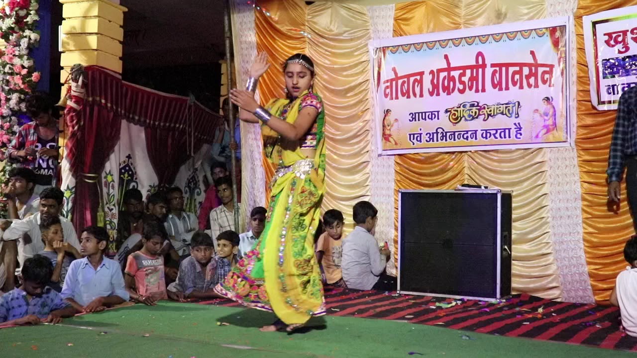 Nagada Sang Dhol Baje Dhol Baje - YouTube