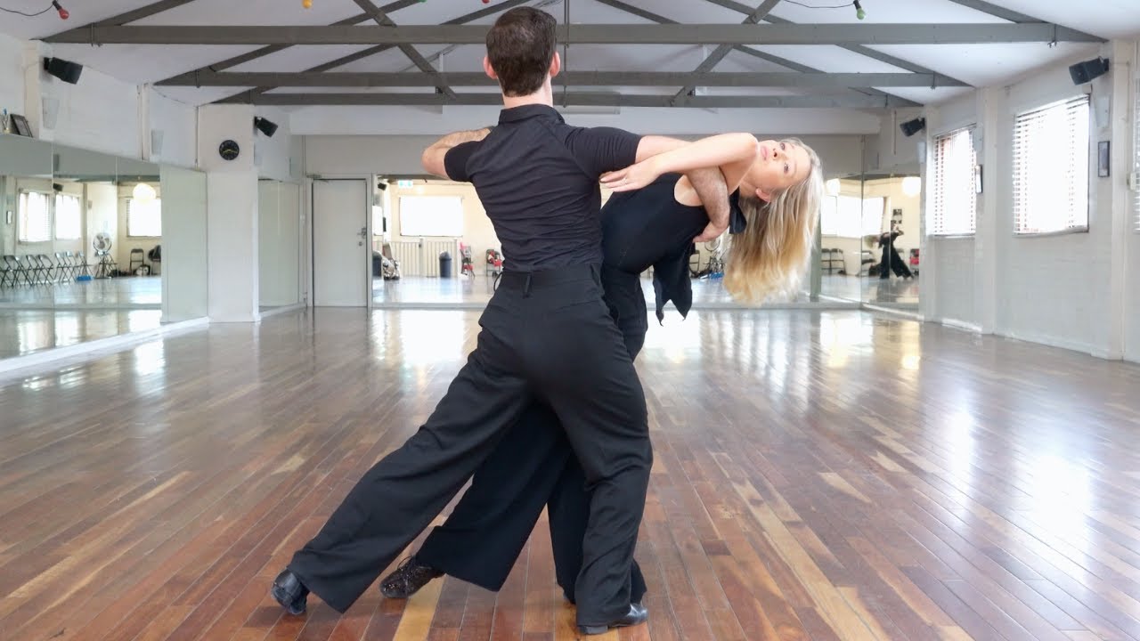 Right Lunge, Back Rock, Same Foot Lunge & Swivels | Tango - YouTube