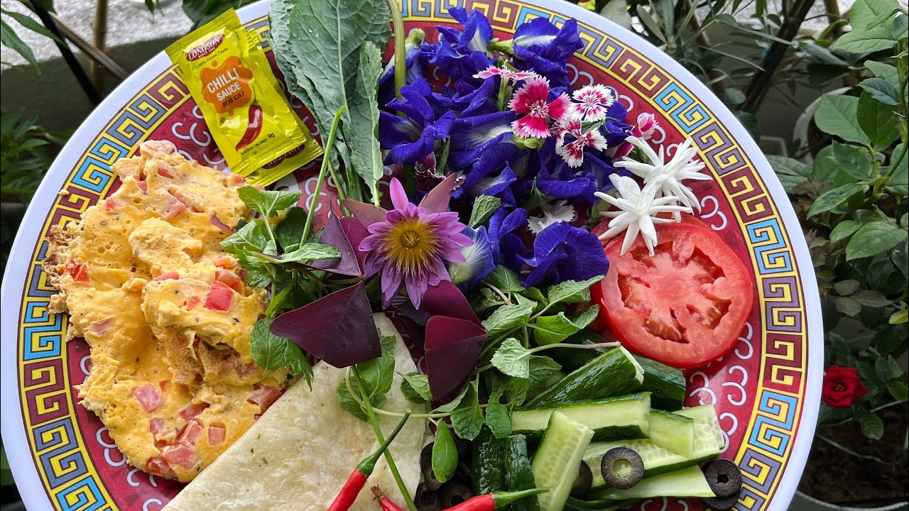 Spring rolls flower - YouTube