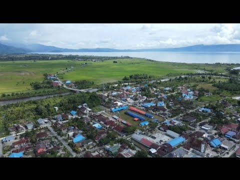 Bunga Desa Meko - YouTube