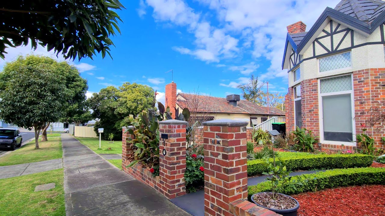 Aberfeldie Suburb Walking Tour. Melbourne Australia 4K - YouTube