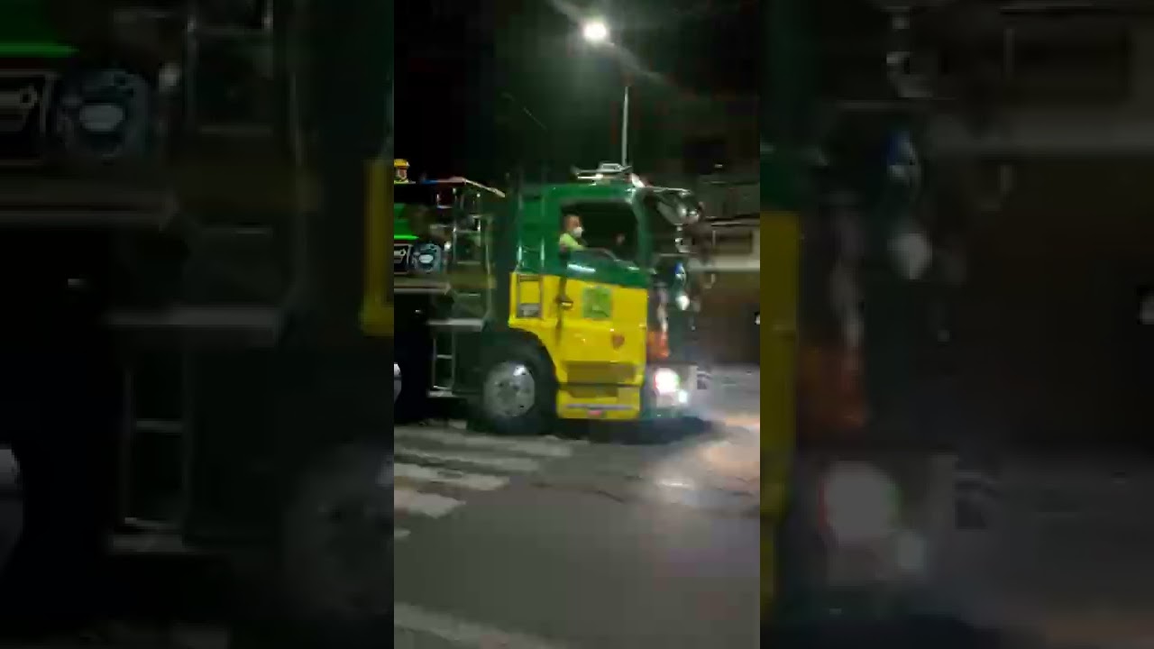 Fire truck Responding in Philippines - YouTube