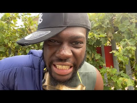 UK Nitty/crackheads standing in the queue for Queen Elizabeth. - YouTube