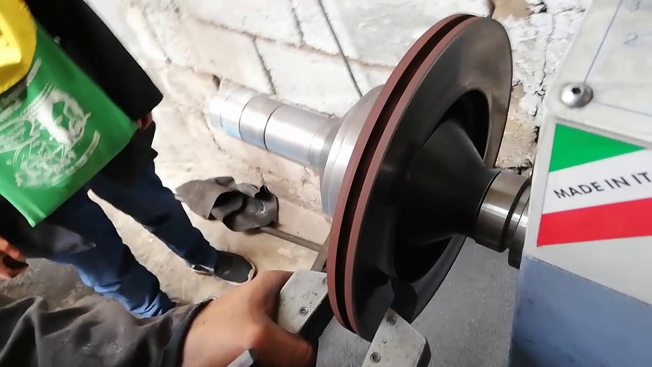 Rectificacion de discos de freno - YouTube