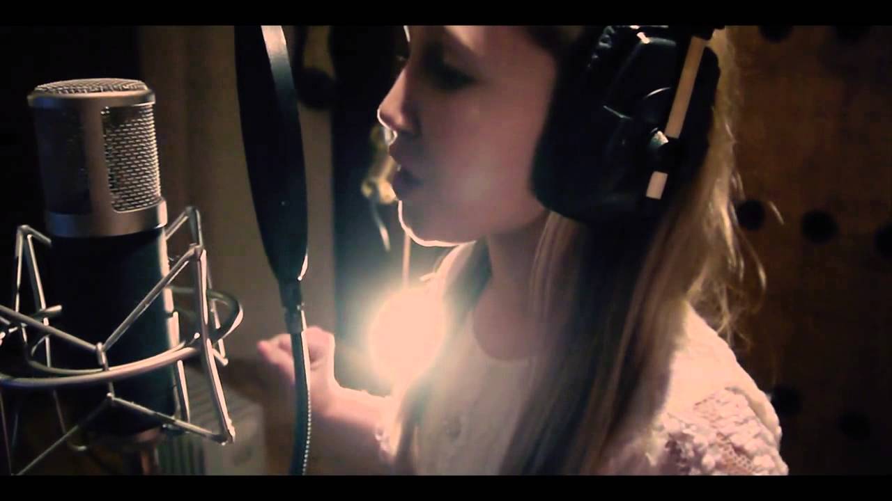 Ellie Bush's Instagram, Twitter & Facebook on IDCrawl