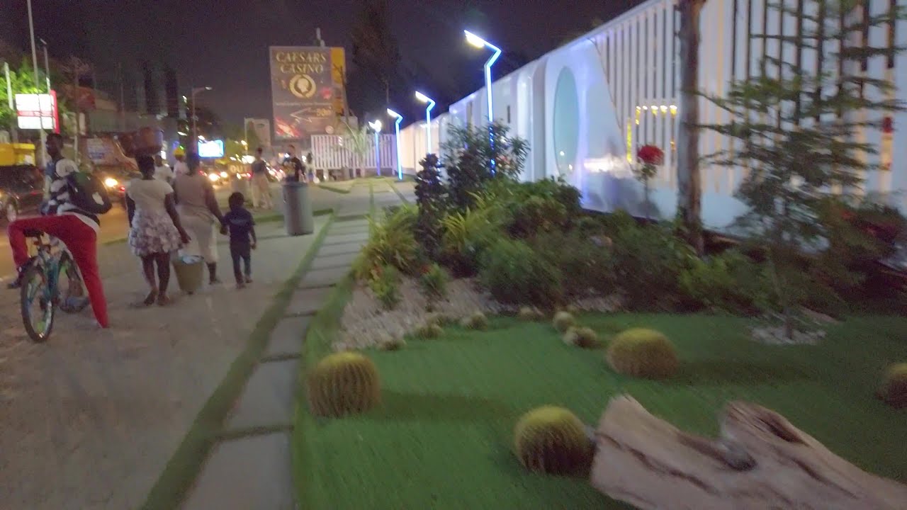4K BEAUTIFUL NIGHTLIFE OF OSU OXFORD STREET ACCRA GHANA AFRICAN WALK ...