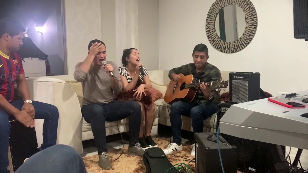 ES POR TU GRACIA - Luis Sanchez y Mercy Castro (Cover) - YouTube