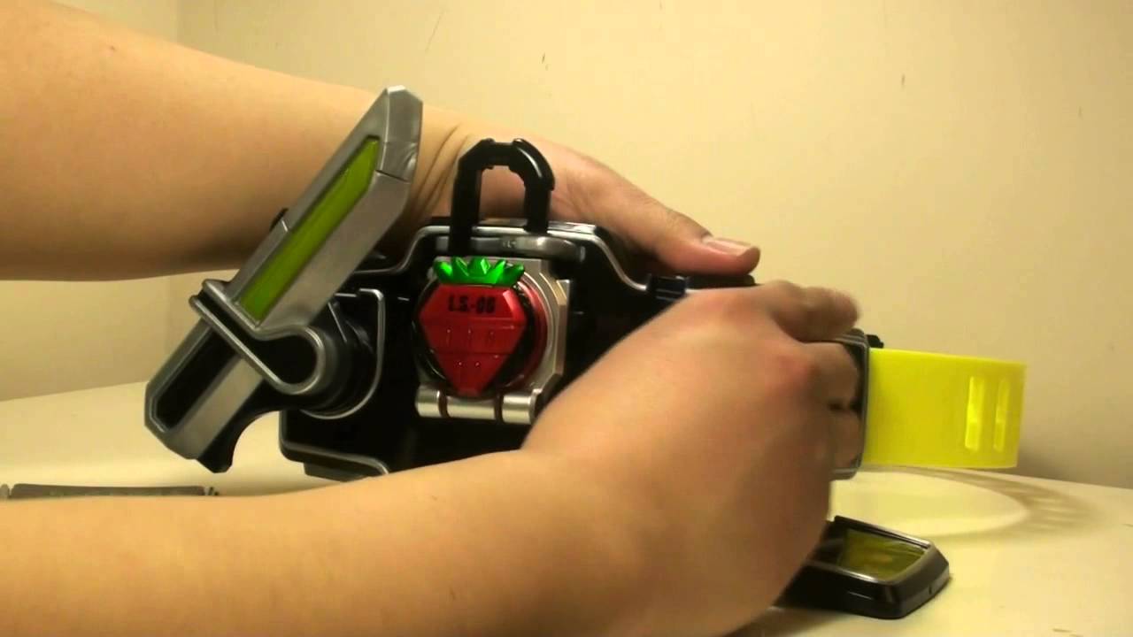 Kamen Rider Gaim Ichigo Lockseed Review - YouTube