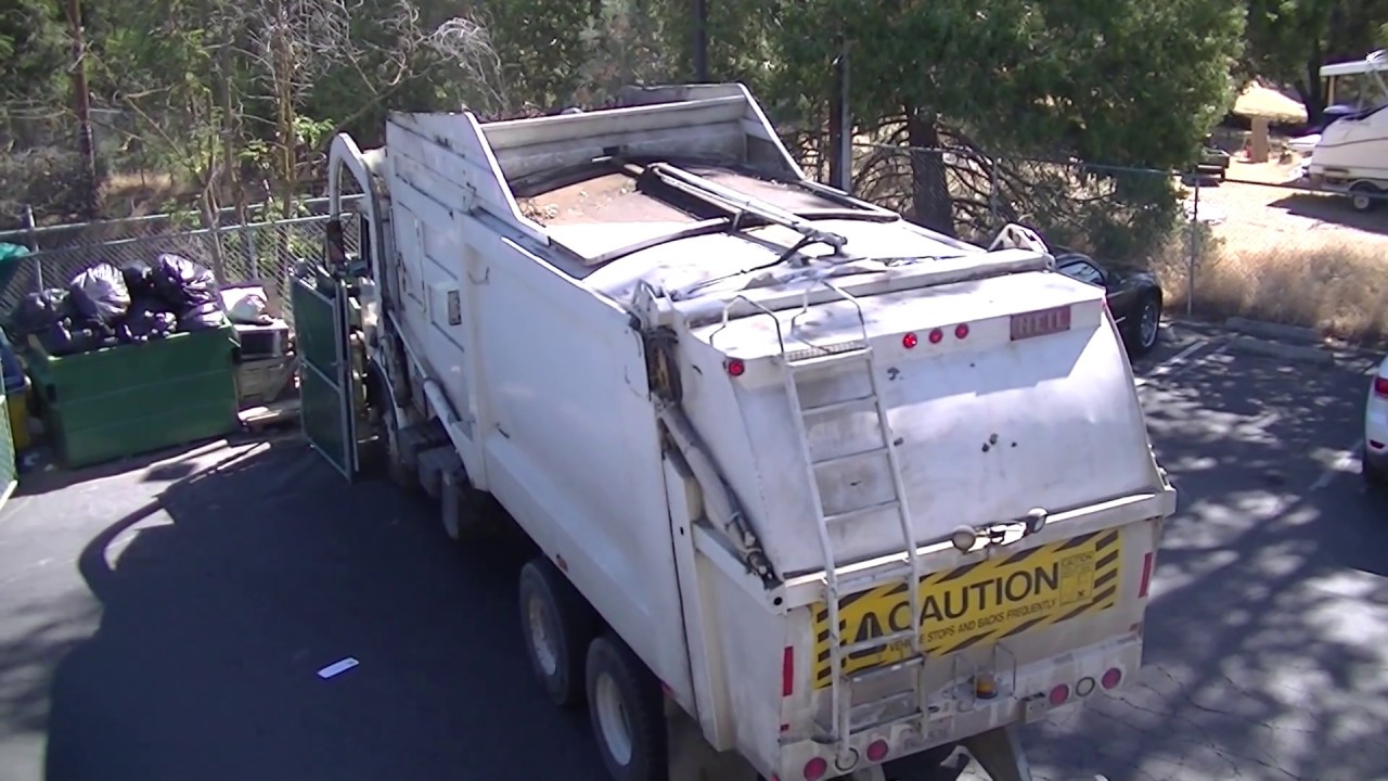 Emadco Disposal: Volvo Xpeditor Heil Half/Pack Front Loader - YouTube