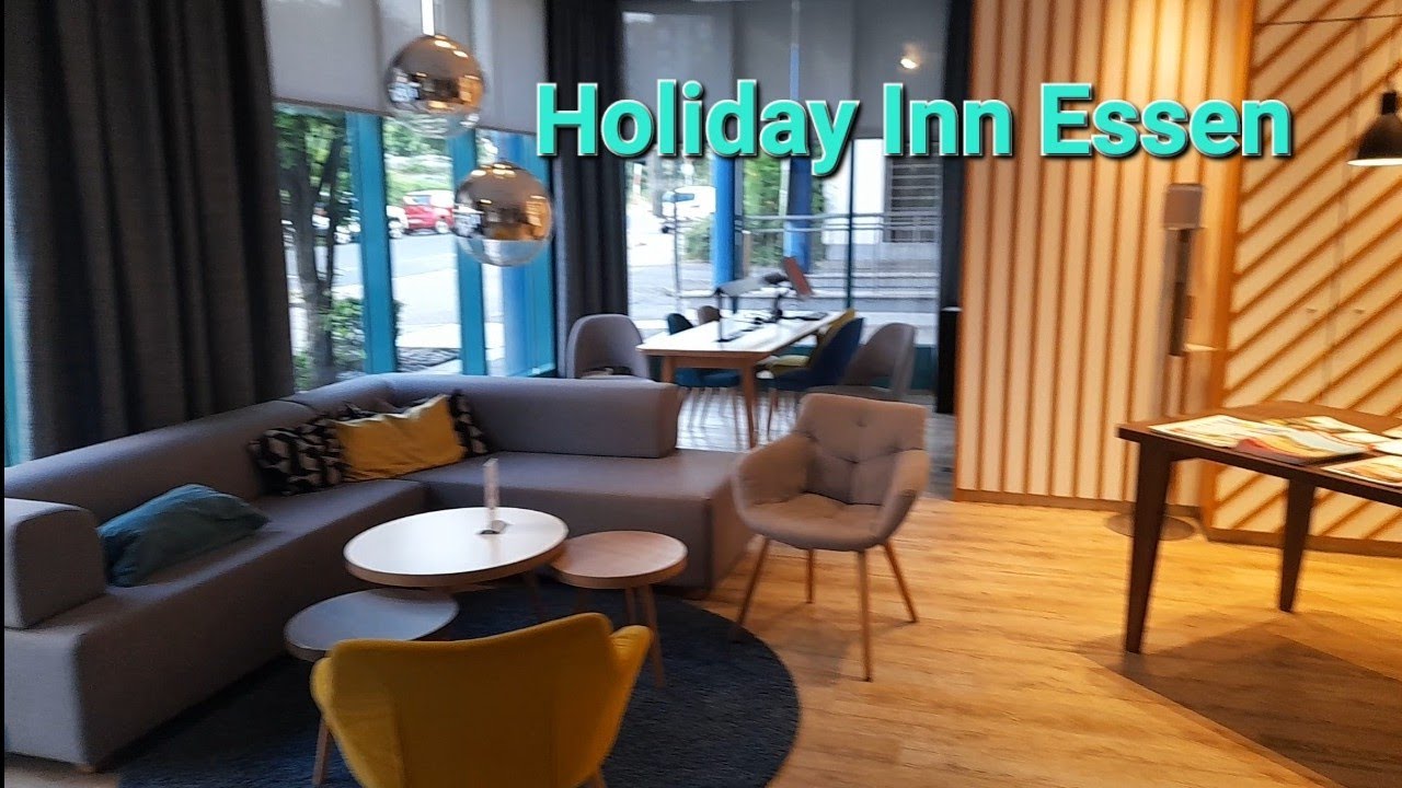 Holiday Inn Essen City Centre hotel & room tour - YouTube