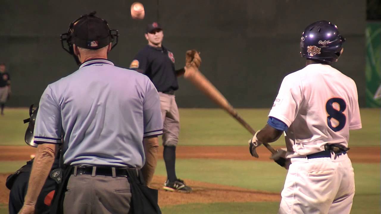 Curtis Goodwin Singles, Thrown Out at Second (698) - YouTube