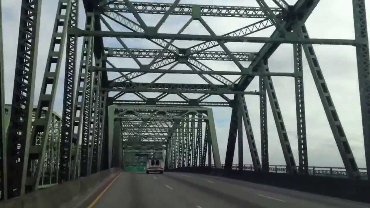 Crossing the Interstate bridge on Columbia River between Oregon and ...