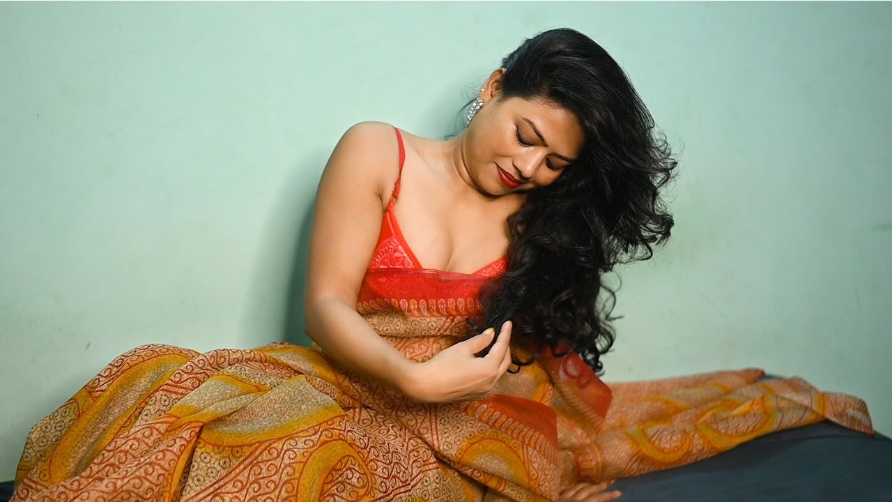 Saree Collection Video | Neelima Yellow Saree Fashion Video | Neelima Rose | Bongpixe | - YouTube