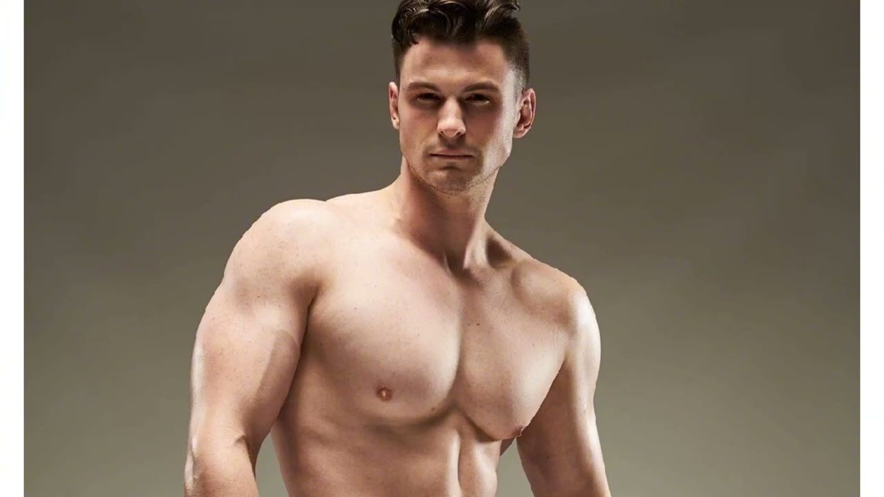 Ezzombie Photographer And Fitness Model Bodybuilder - YouTube