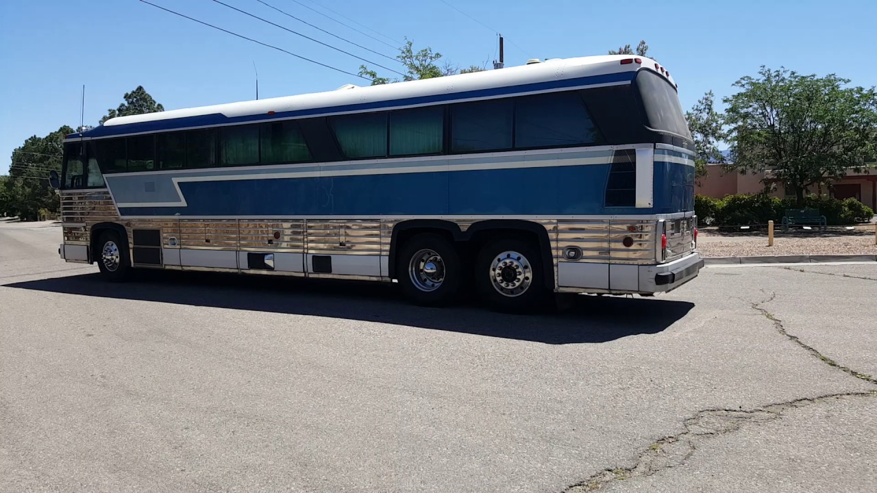 MCI MC8 CUSTOM COACH CORPORATION BIG MAC - YouTube