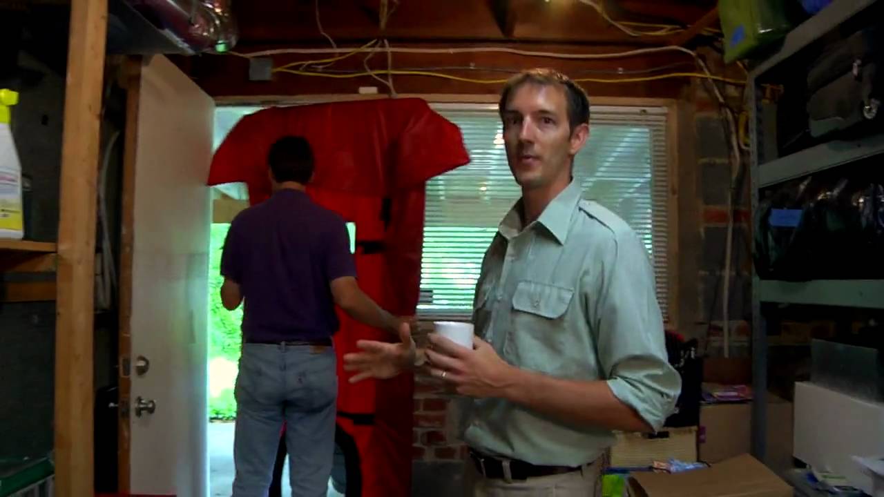 Retrotec Blower Door - YouTube