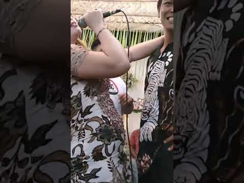 Desti Goyang Nya Sampai Nempel#dangdut #dangdutkoplo #shorts